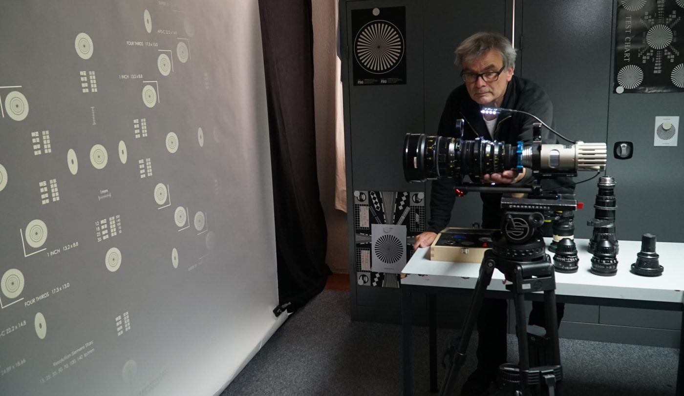 DENZ Full Frame Portable Lens Projector - Film and Digital TimesFilm ...